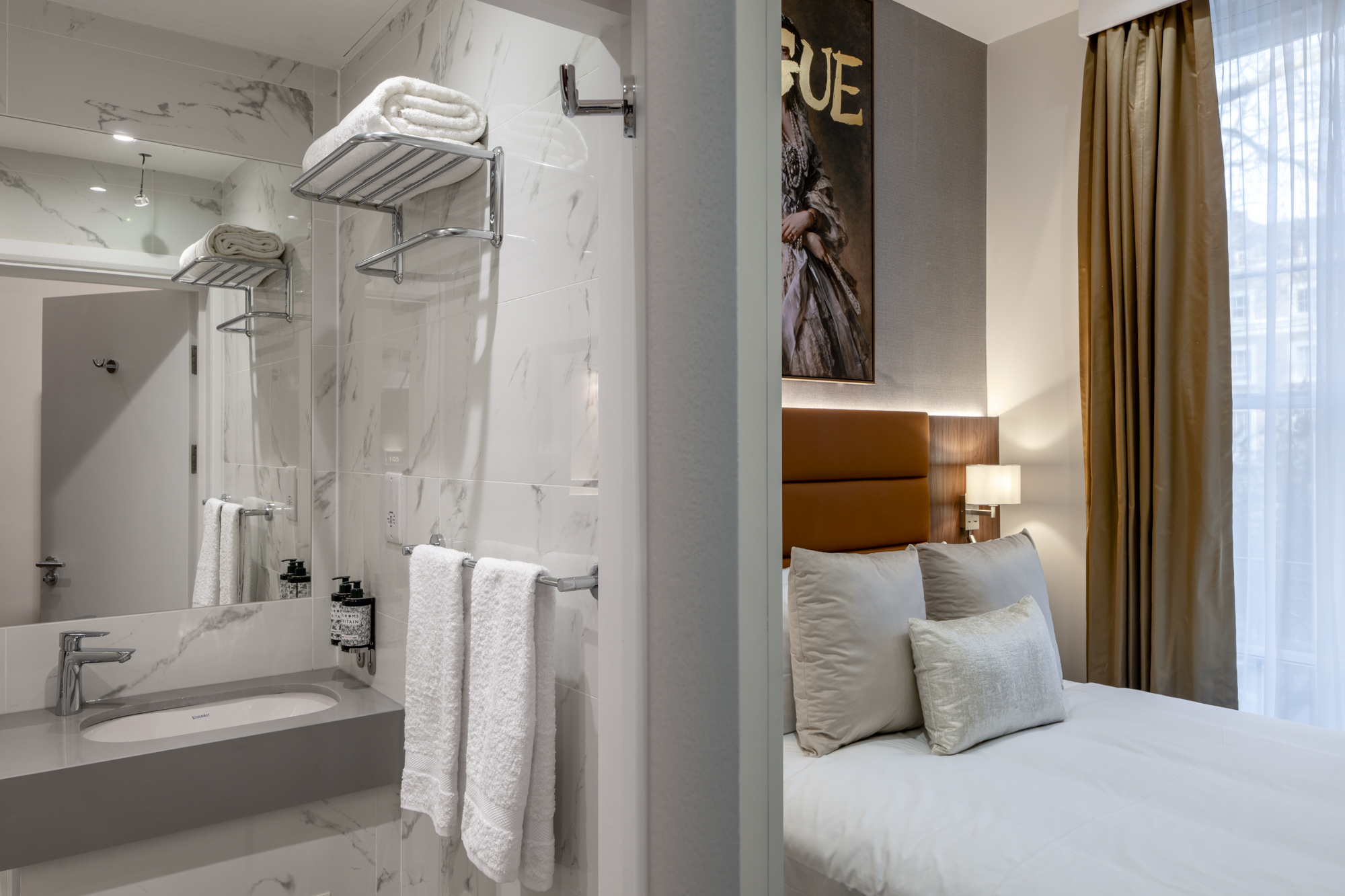 Deluxe Double Room – Grand Concerto Hotel